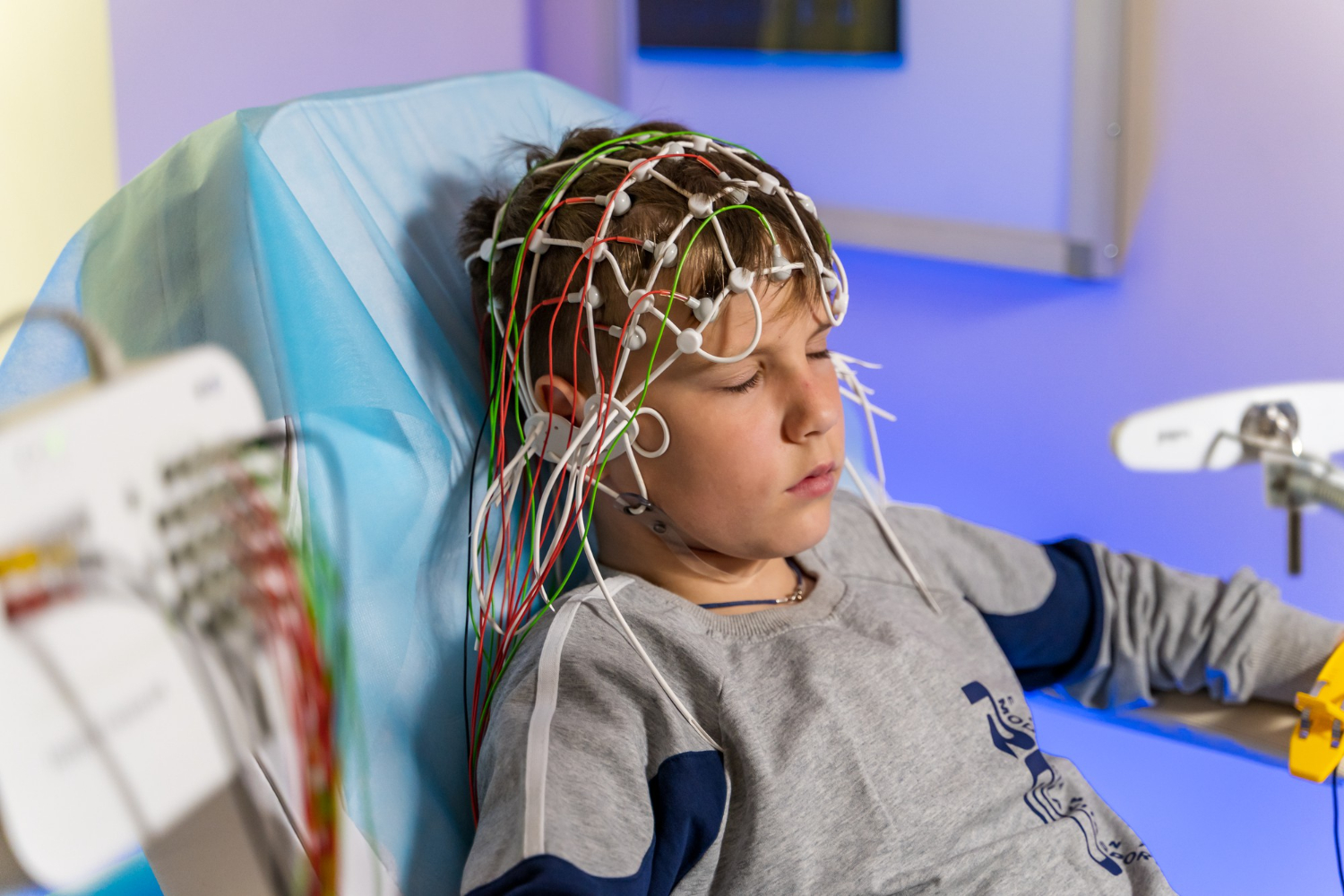 Badanie EEG głowy w Płocku I diagnostyka pracy mózgu | Medic Park Płock